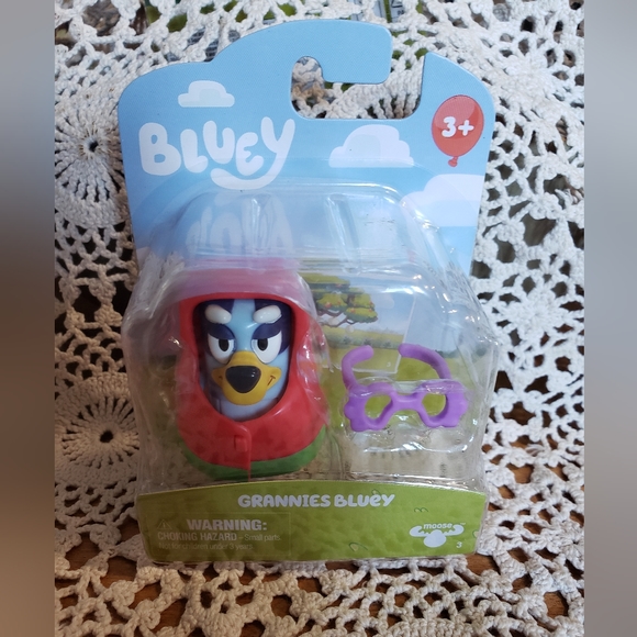 Disney | Toys | Bluey Story Grannies Bluey Starter Pack Action Figure ...